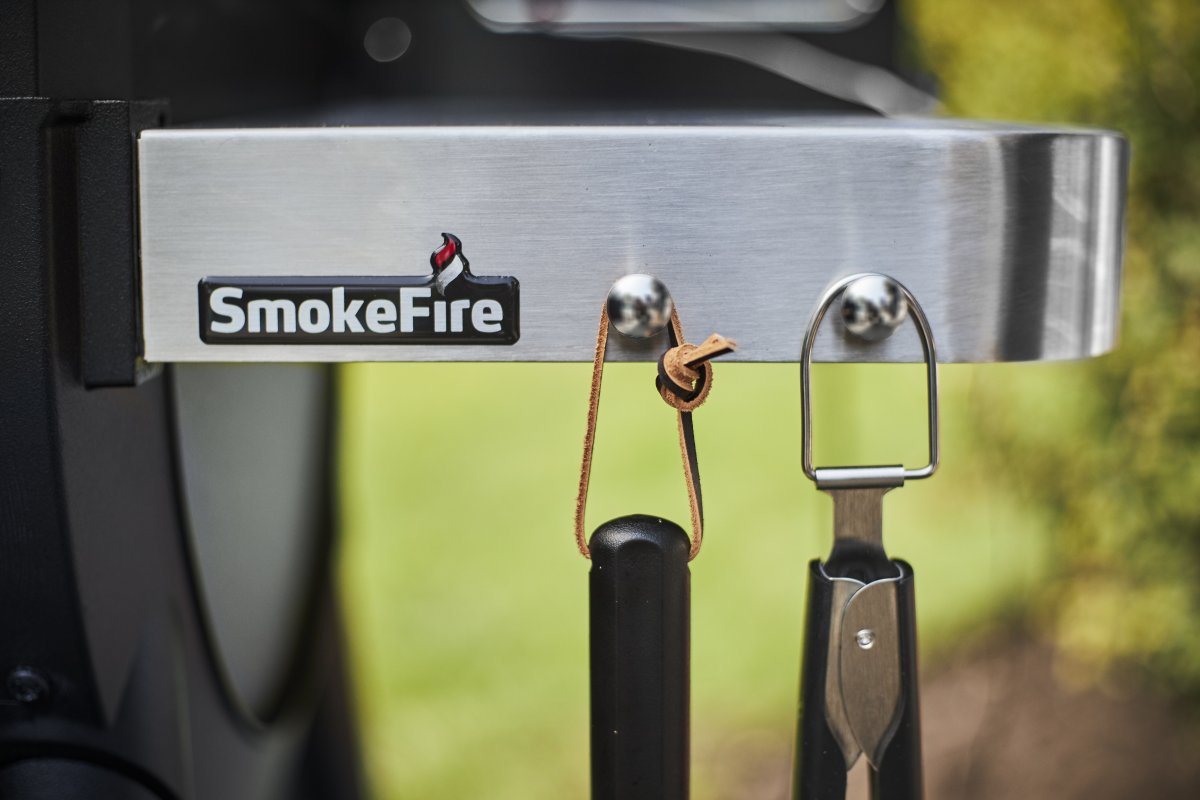 Weber Smoke Fire EX6 GBS Träpelletgrill - Grill